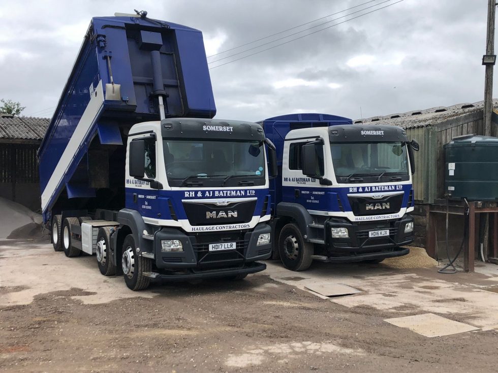 Animal Feed/ Bulk Blower Haulage | RH & AJ Bateman Ltd